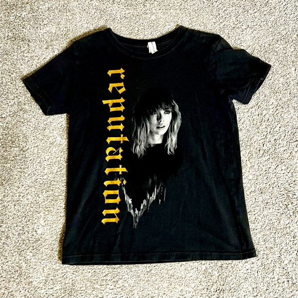 Shirts & Tops | Taylor Swift Reputation Concert Tshirt Purchased At The ...